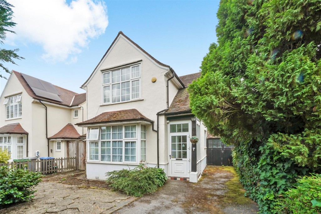 Oakington Avenue, Wembley Park, 3 bedroom, House - Detached